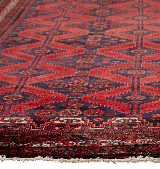 Persian Rug in Rich Red Tones | Rejuvenation