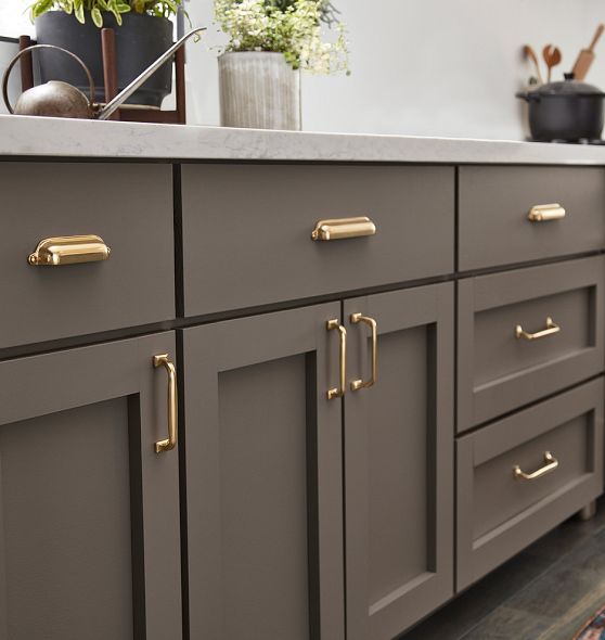 Vernon Offset Drawer Pull | Rejuvenation