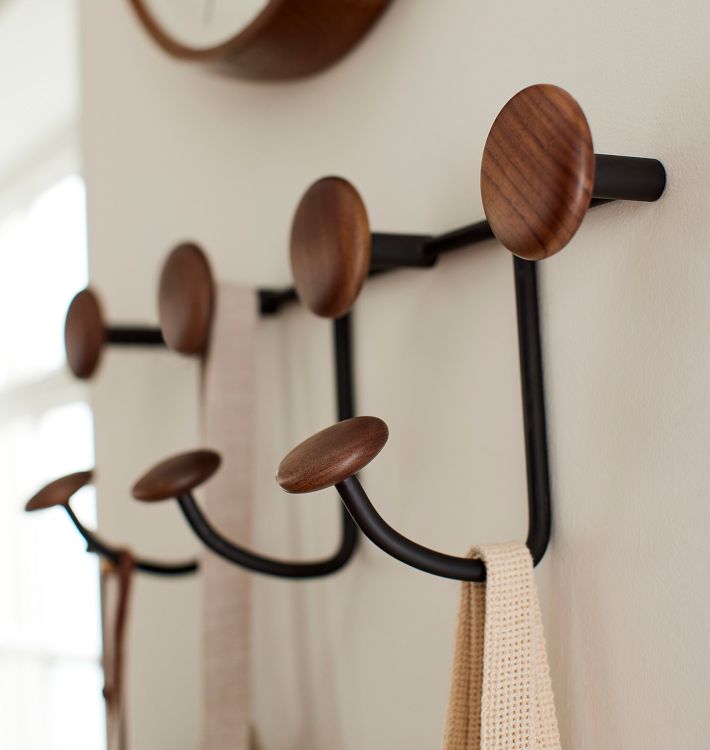 Pebbled 7 Hook Rack | Rejuvenation