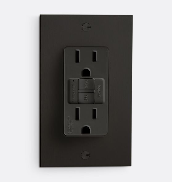 Forbes & Lomax GFCI Duplex Outlet | Rejuvenation