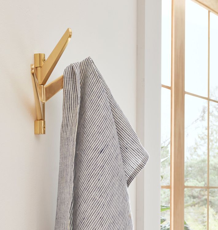 Hyland Triple Swivel Hook | Rejuvenation