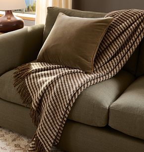 Ferguson Houndstooth Wool Throw | Rejuvenation